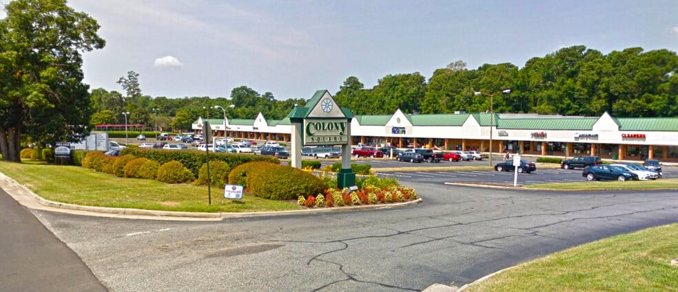 Colony Square Shopping Center - Relax Williamsburg