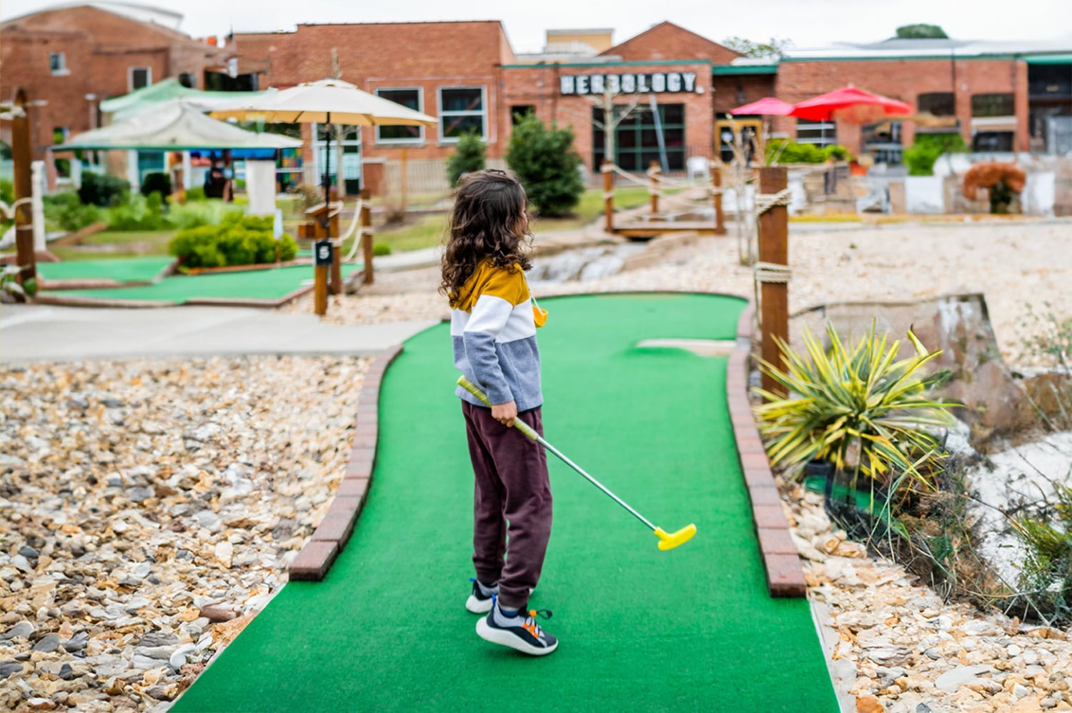 Find the Best Williamsburg Mini Golf Spots